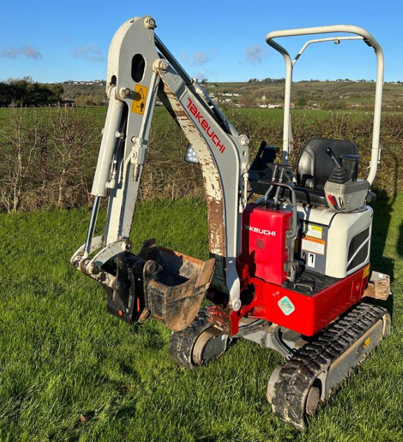 Used Takeuchi TB210R Excavator (Mini) 1T - 3T