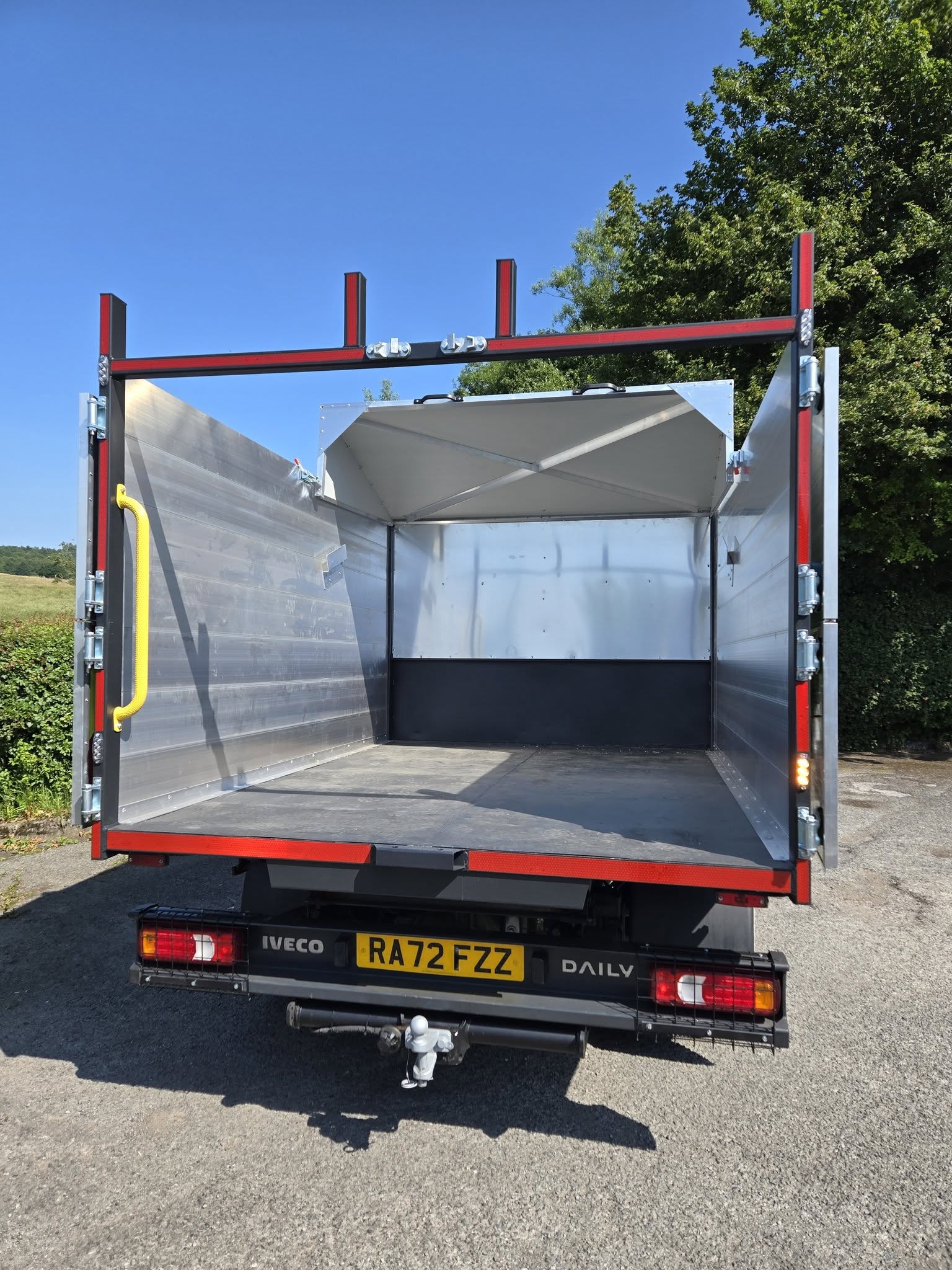 Used Iveco Daily 35C Crew Cab Arb Tipper Truck